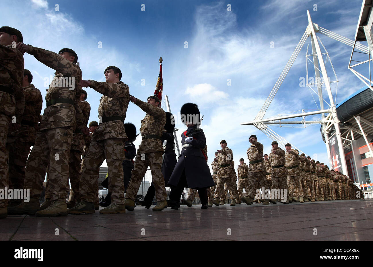 Welsh guards homecoming parade hi-res stock photography and images - Alamy