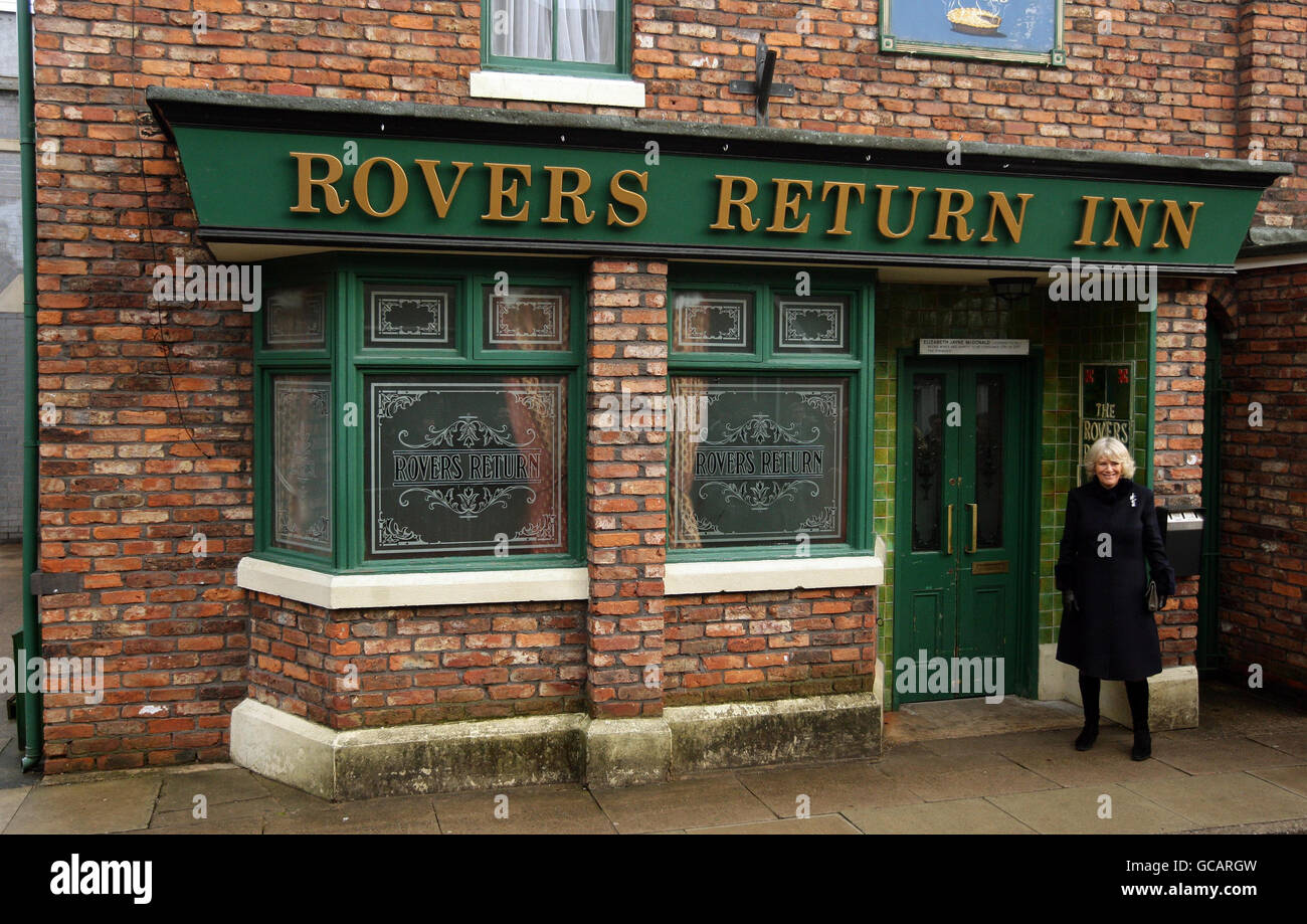 Rovers return coronation street hi-res stock photography and images - Alamy