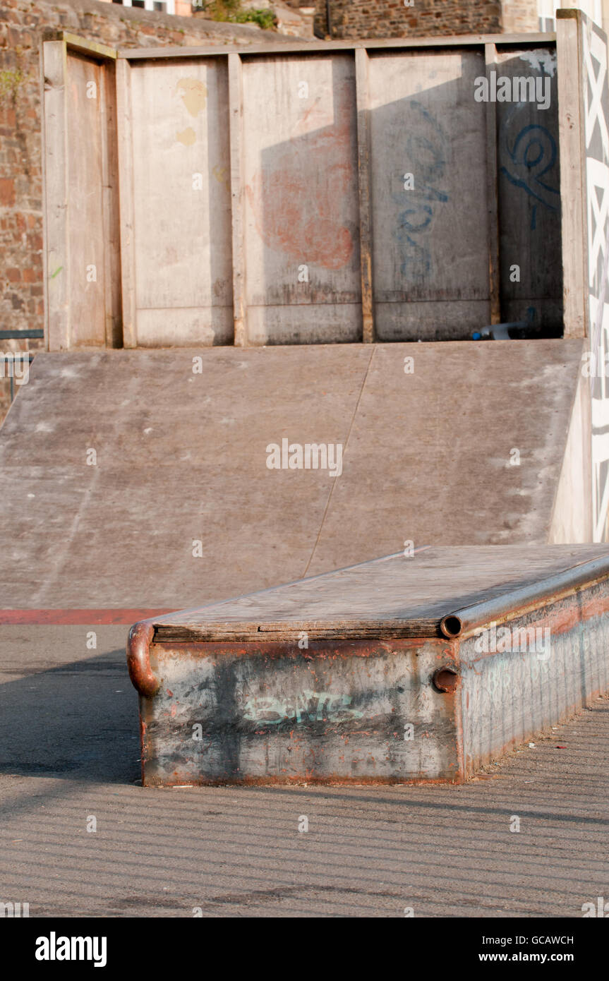 Empty skateboarding ramp at the skatepark Stock Photo - Alamy