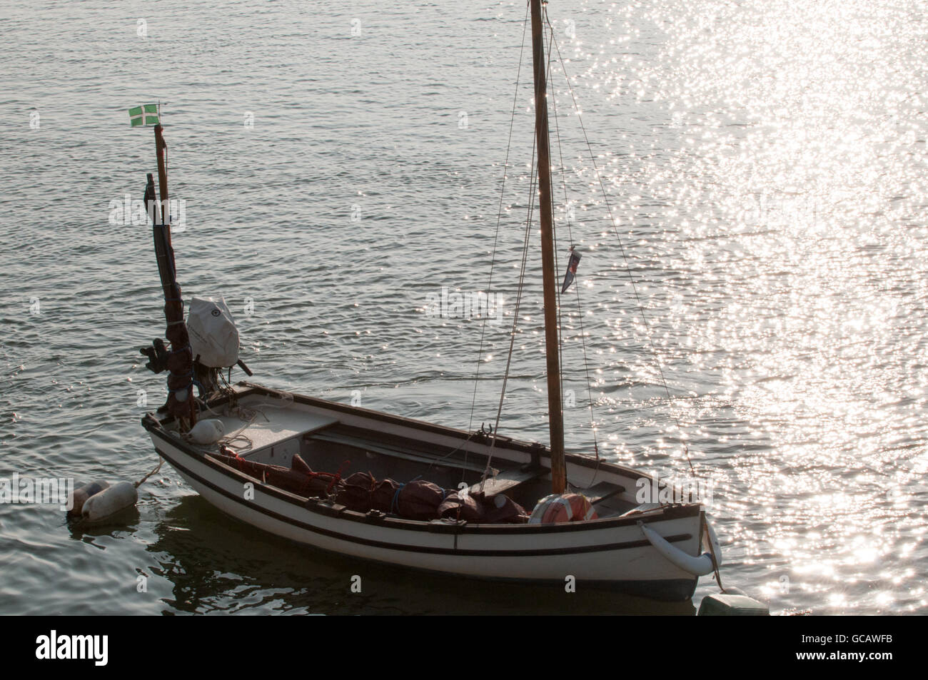 Small fishing boat setting hi-res stock photography and images - Alamy