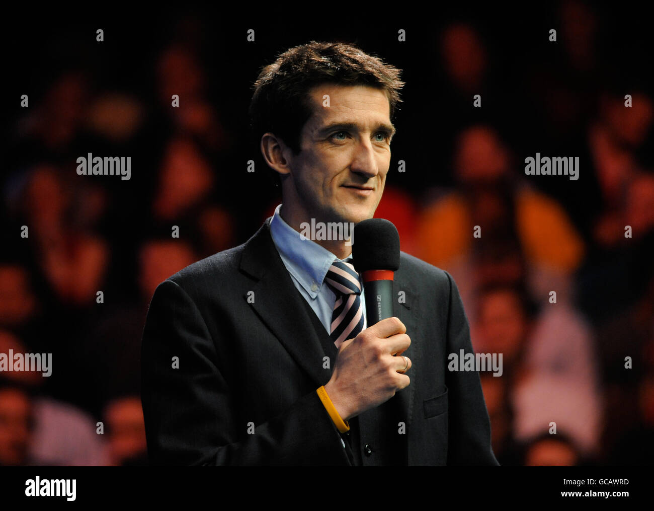 Snooker commentator hi-res stock photography and images - Alamy