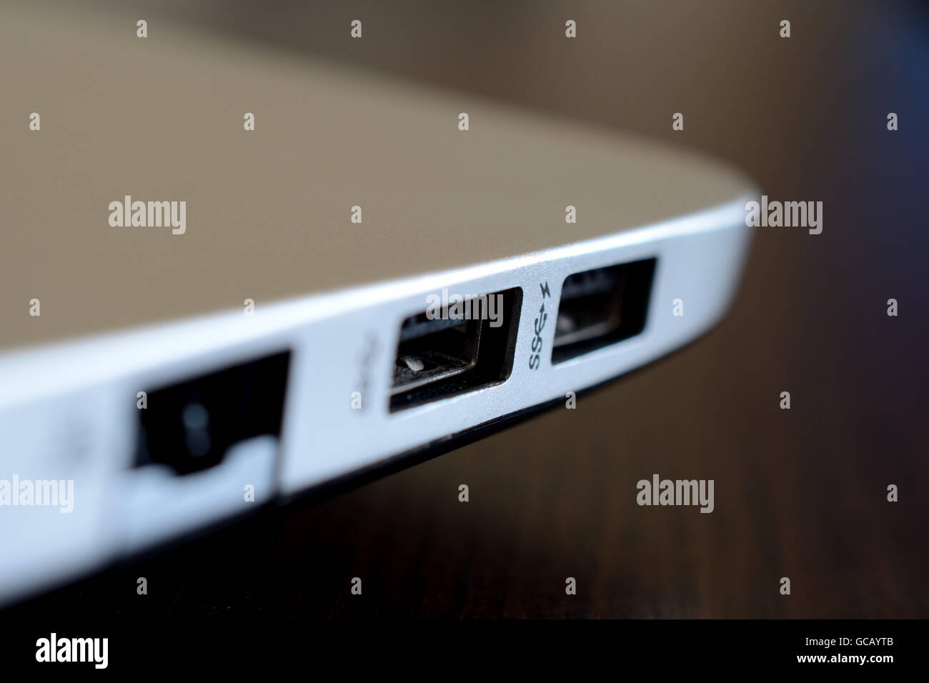Usb laptop hi-res stock photography and images - Alamy