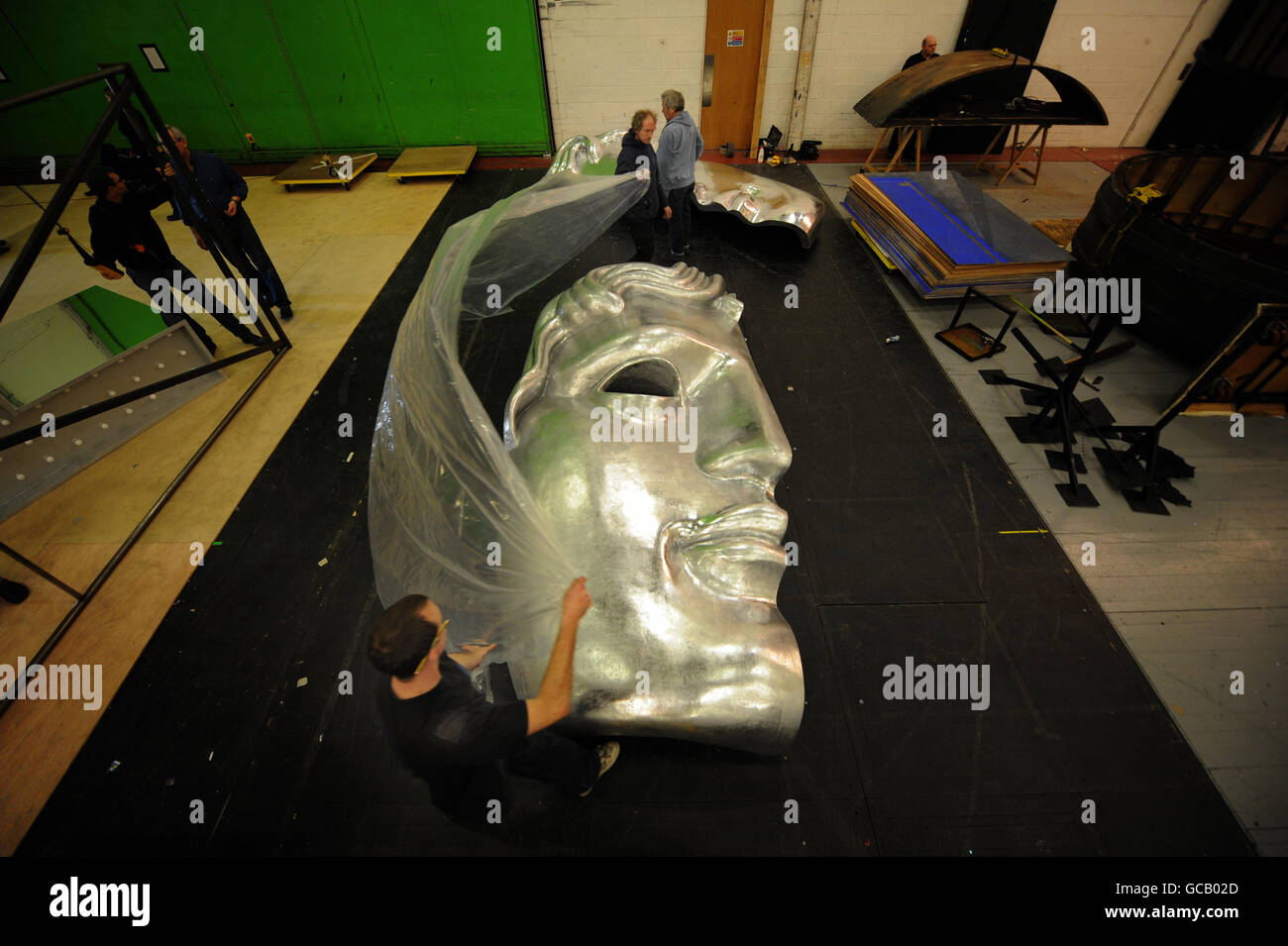 Builders show hi-res stock photography and images - Alamy