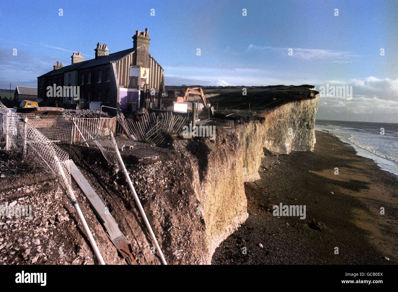 Edge of demolition hi-res stock photography and images - Alamy