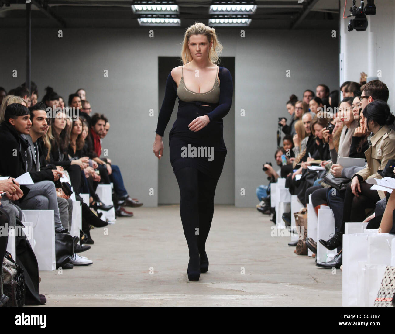 Mark fast dress hi-res stock photography and images - Alamy