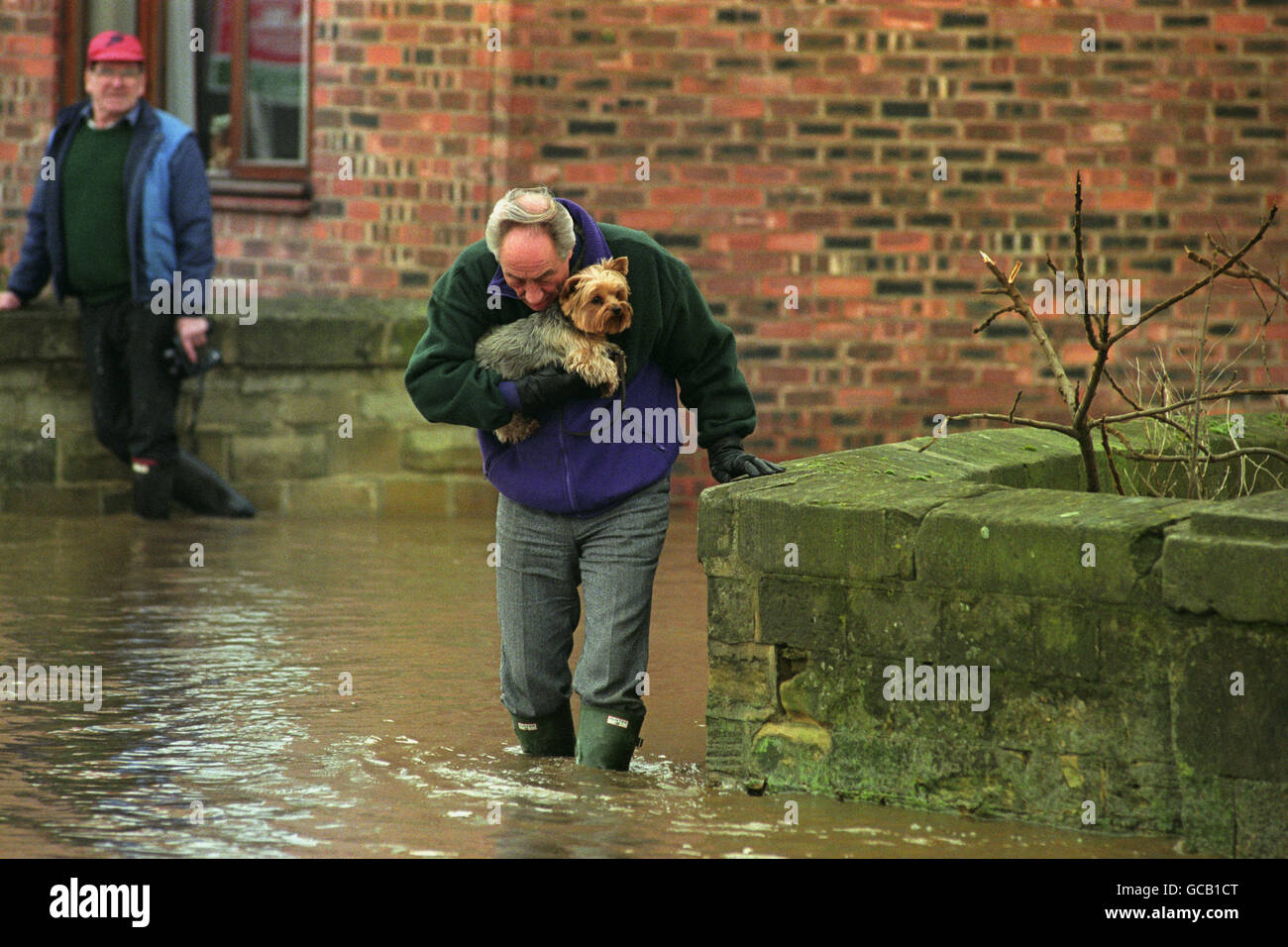 Leaving the floodwater in boroughbridge hi-res stock photography and ...
