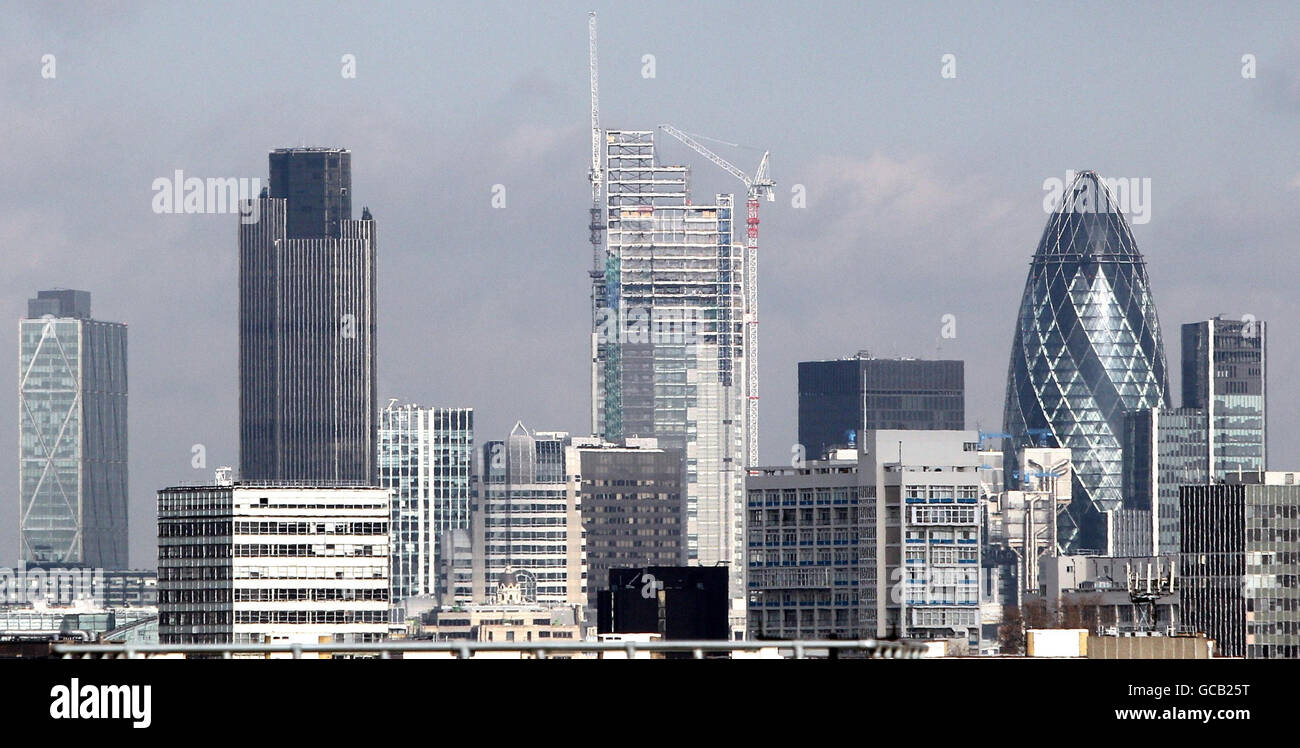Still under construction, the Heron Tower (centre) at 110 Bishopsgate ...