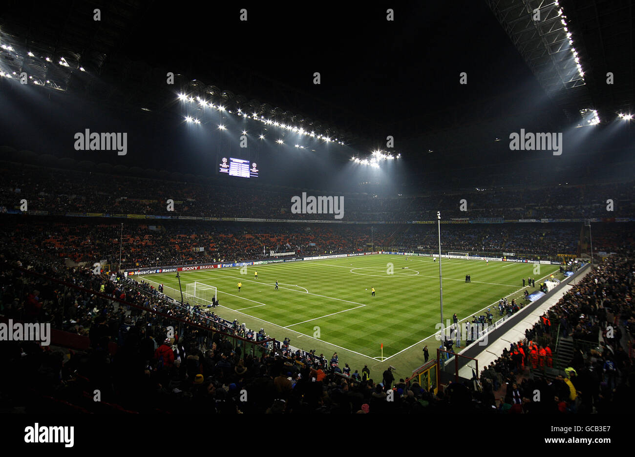Soccer - UEFA Champions League - Round of 16 - First Leg - Inter Milan ...