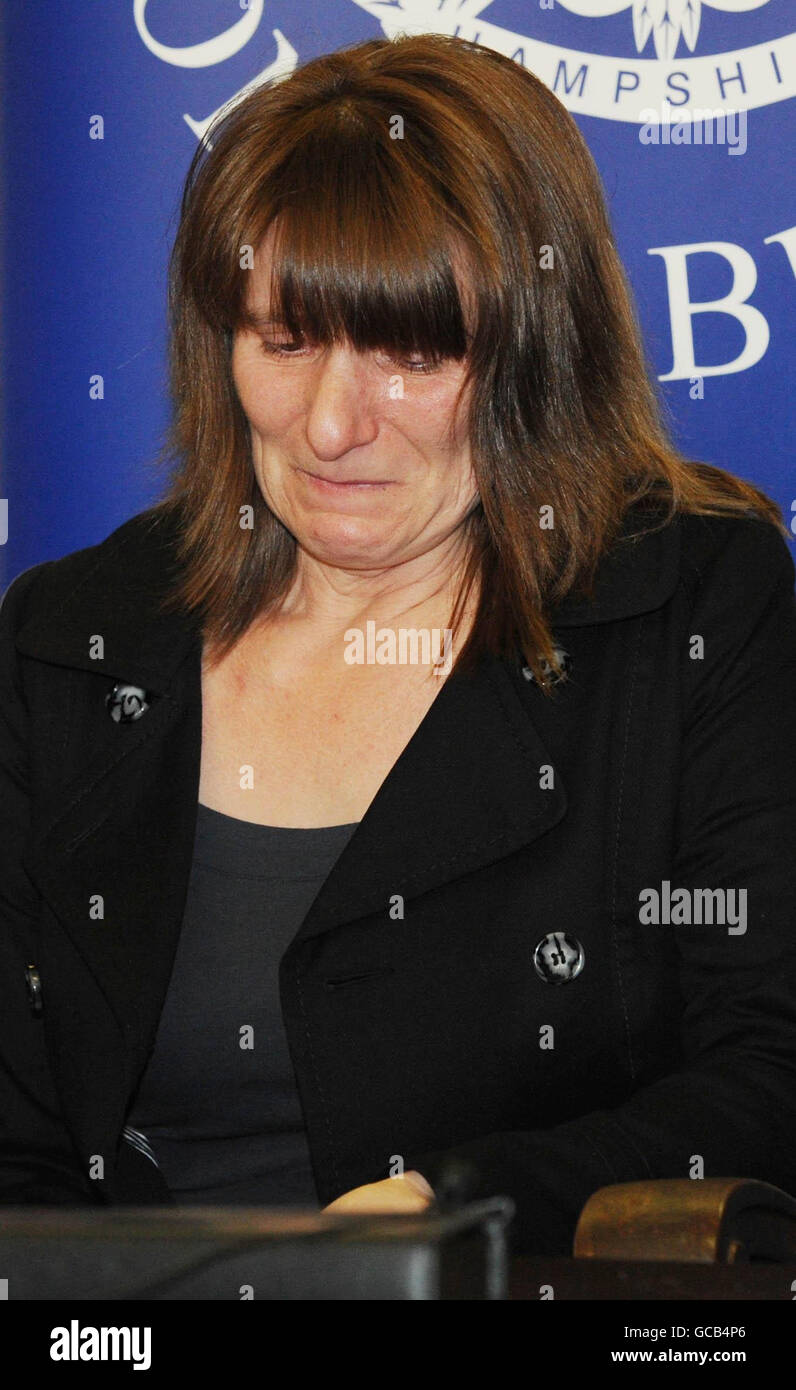 Where the bodies of mother her baby were found hi-res stock photography ...