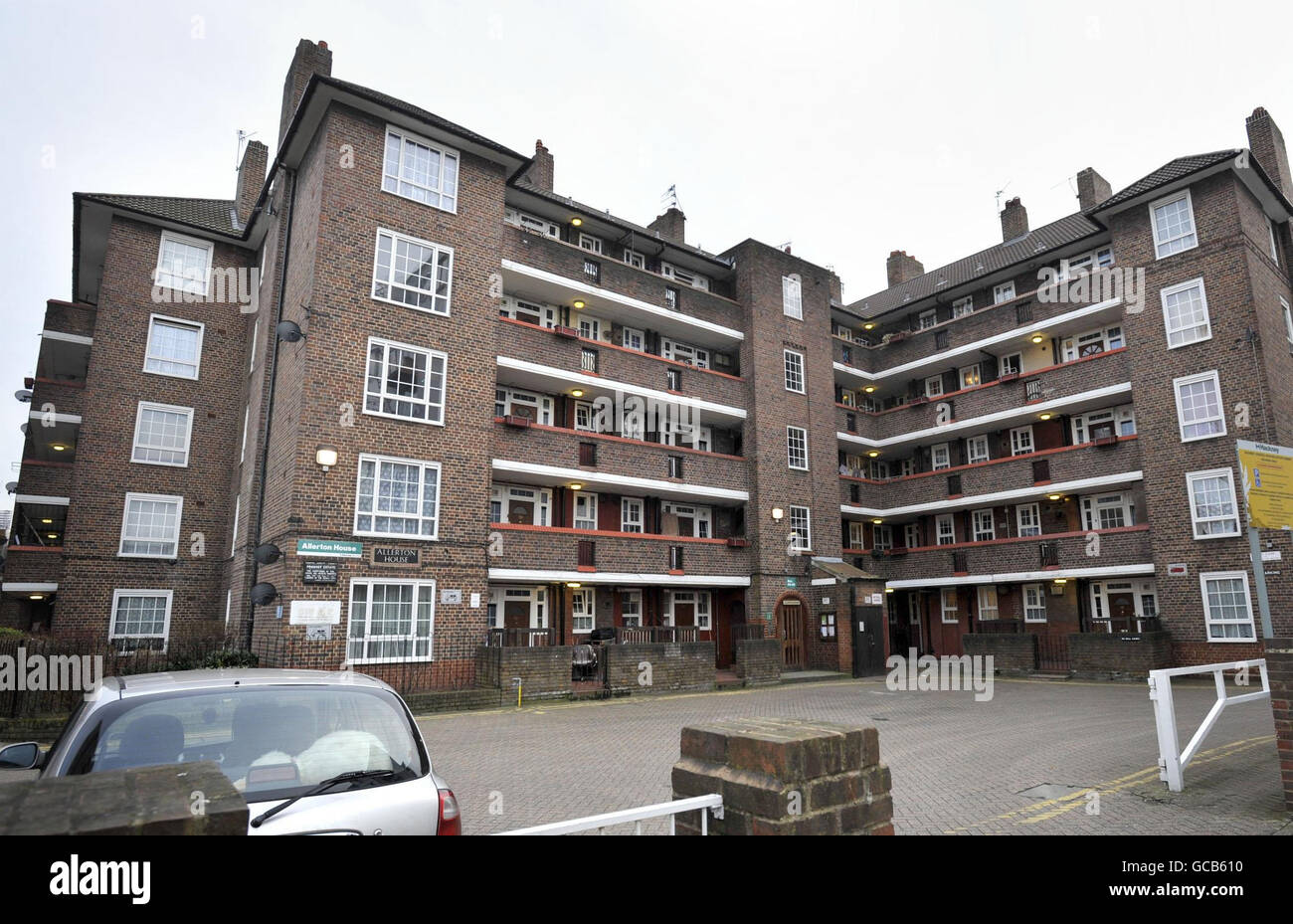 General view of Allerton House on the Provost Estate in Islington ...
