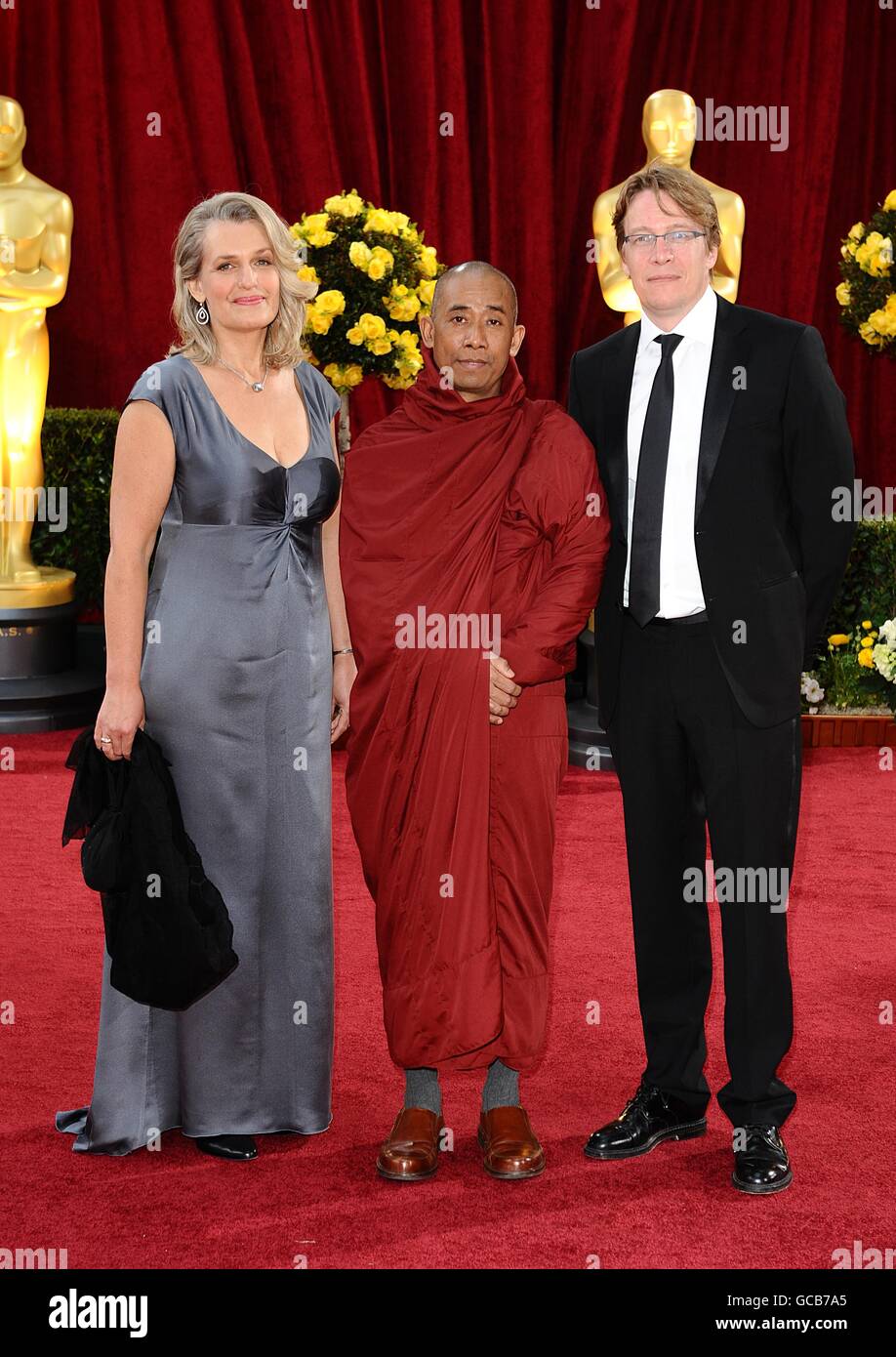 Left to right anders ostergaard hi-res stock photography and images - Alamy