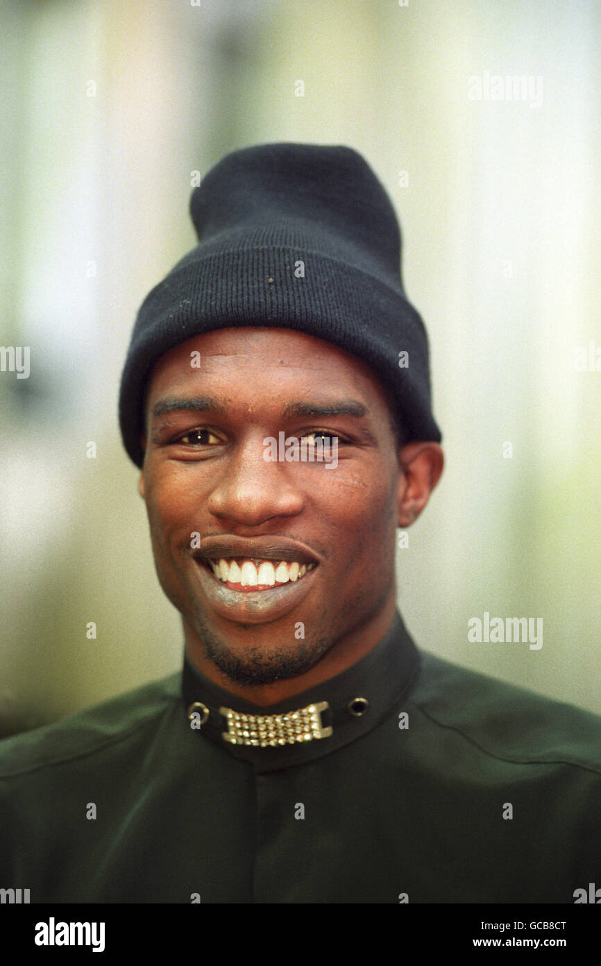 Welterweight boxer from nottingham hi-res stock photography and images ...