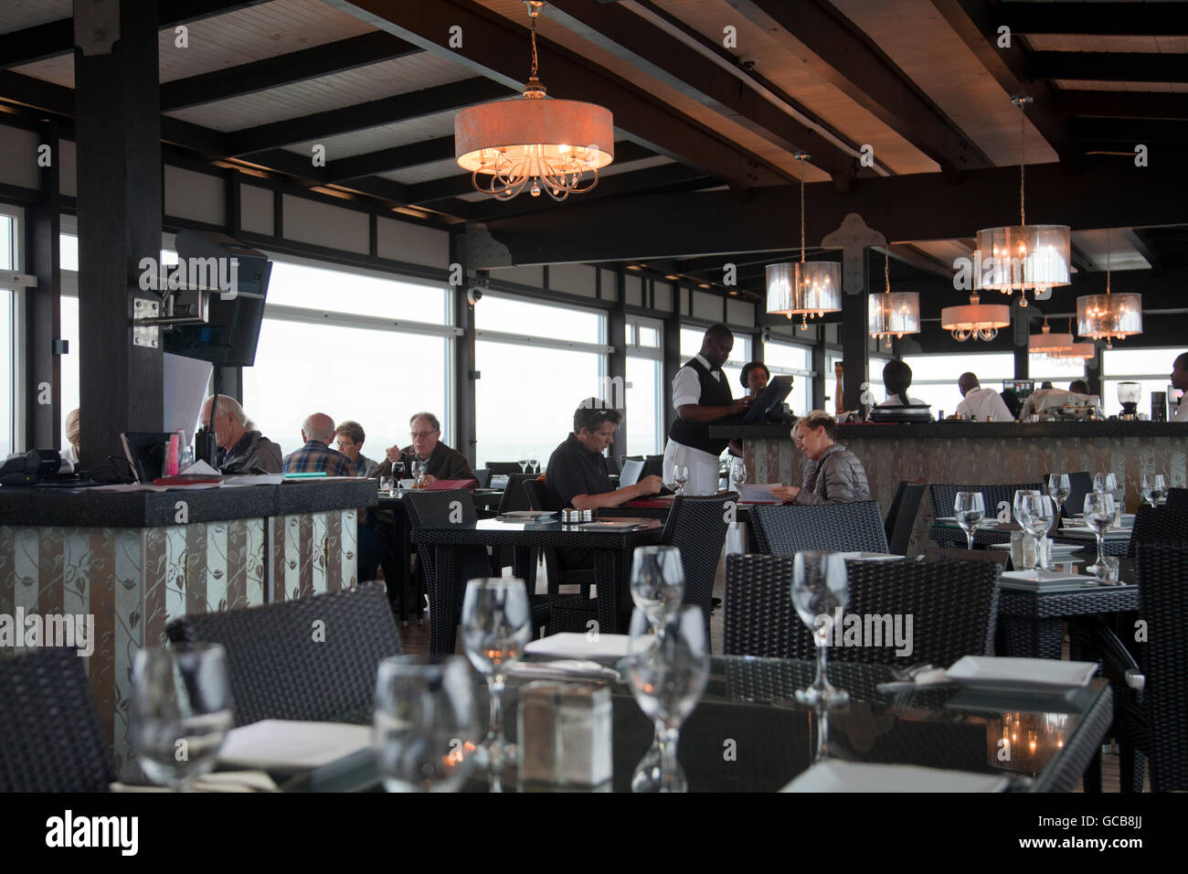 Jetty restaurant hi-res stock photography and images - Alamy