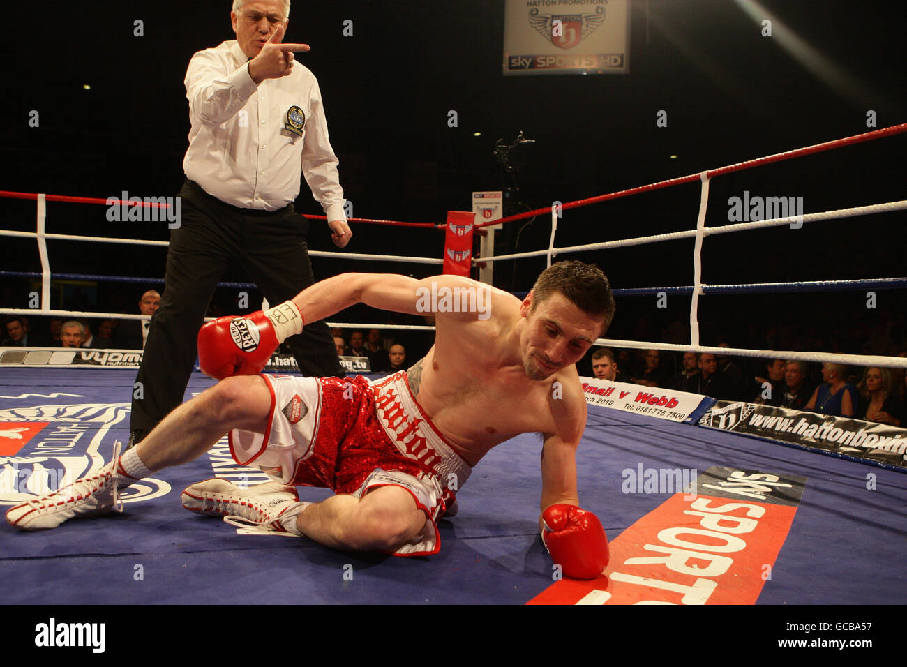 Super lightweight boxer hi-res stock photography and images - Alamy