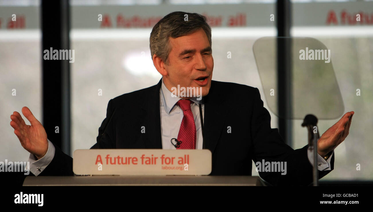 PM Gordon Brown at Warwick Uni Stock Photo - Alamy