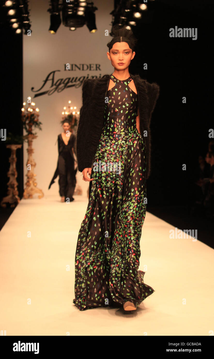 Kinder models hi-res stock photography and images - Alamy