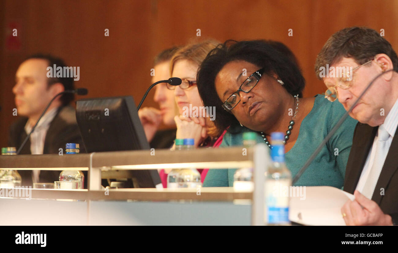 Irish Unity conference Stock Photo - Alamy