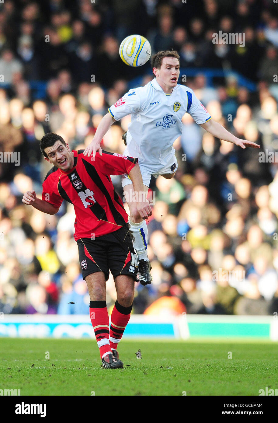 Brighton & Hove Albion's Gary Dicker (left) and Leeds United's Neil ...