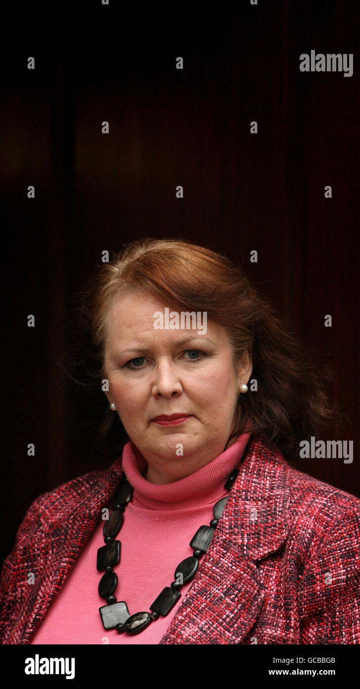 England london national tv hi-res stock photography and images - Alamy