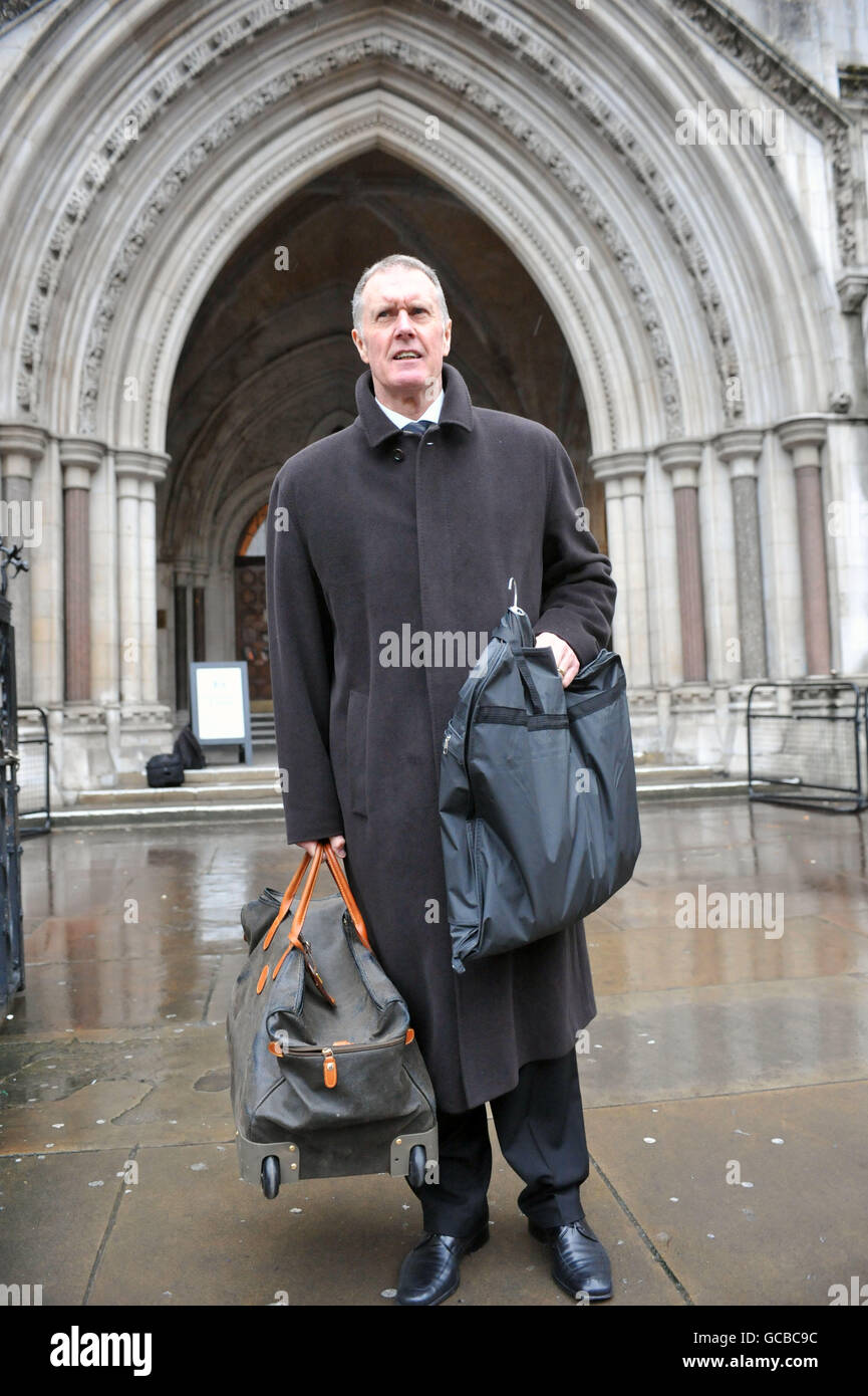 Geoff Hurst High Resolution Stock Photography and Images - Alamy