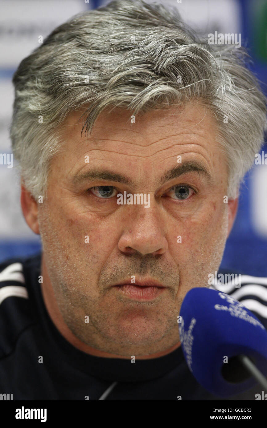 Chelsea manager carlo ancelotti press conference san siro hi-res stock ...