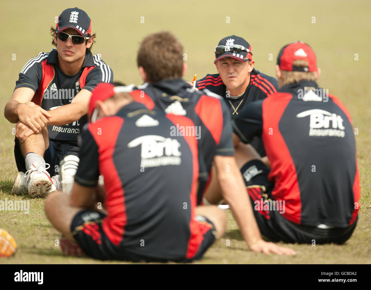 English captain alastair cook hi-res stock photography and images - Alamy