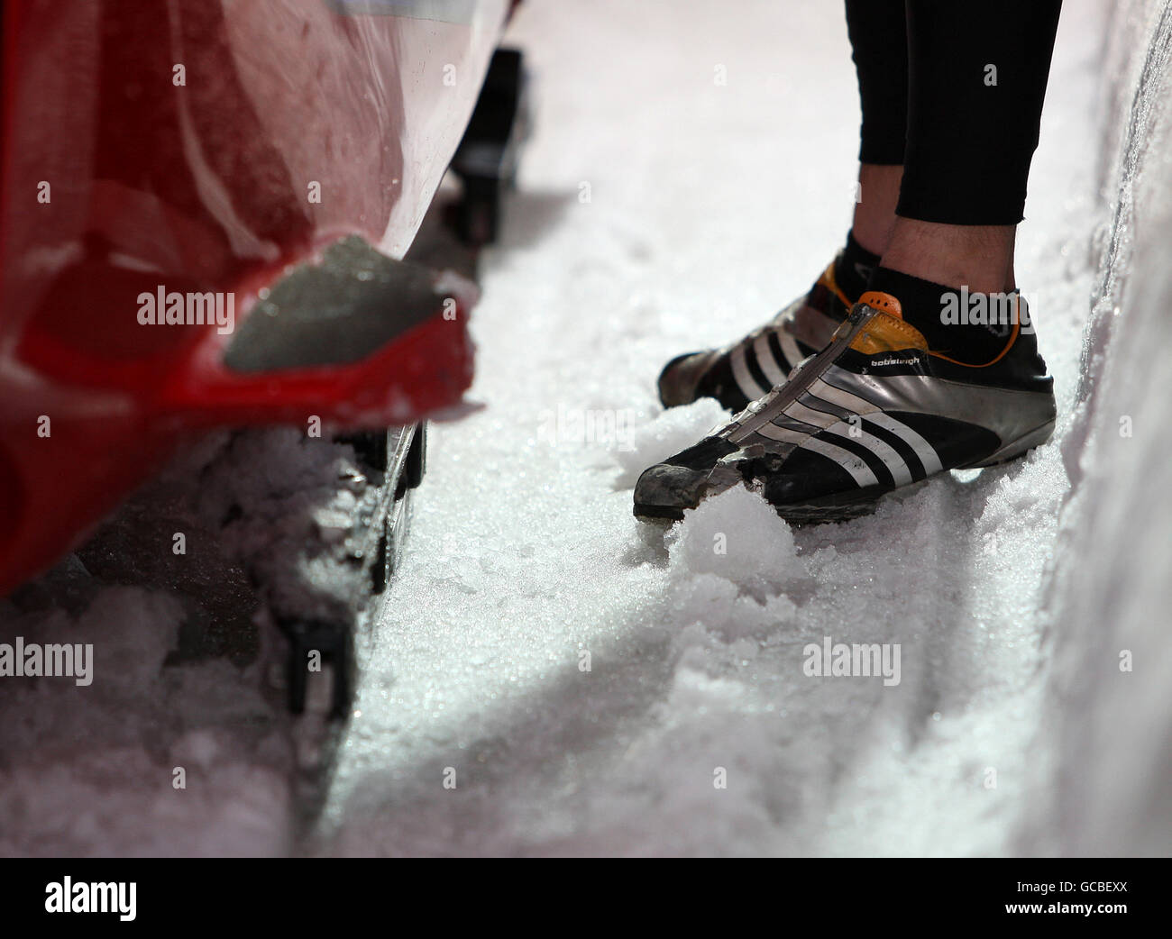 Vancouver olympic bobsleigh track hi-res stock photography and images ...