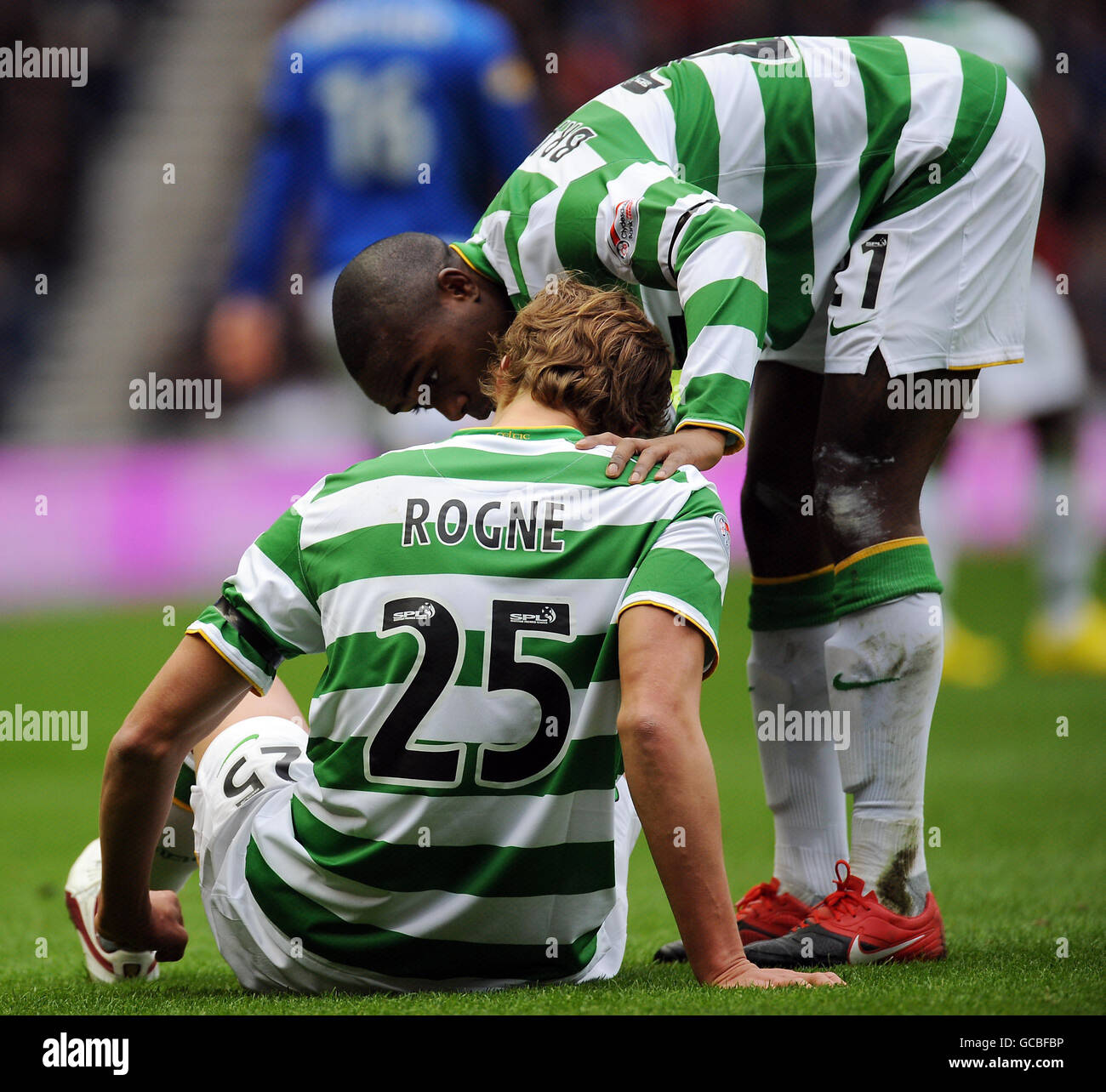 Sat on floor soccer hi-res stock photography and images - Alamy