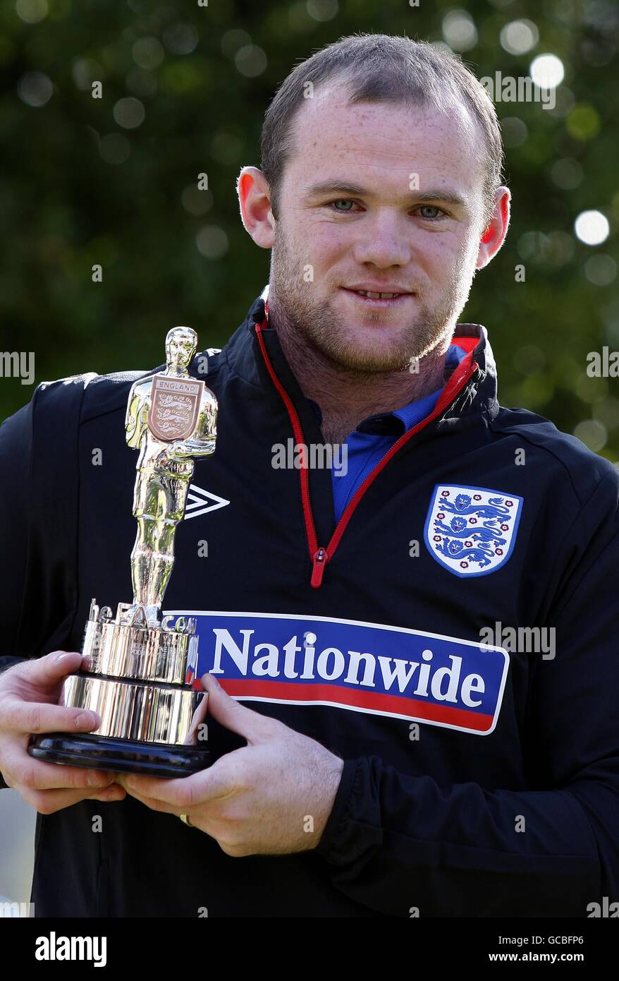 Wayne rooney press conference grove hotel hi-res stock photography and ...