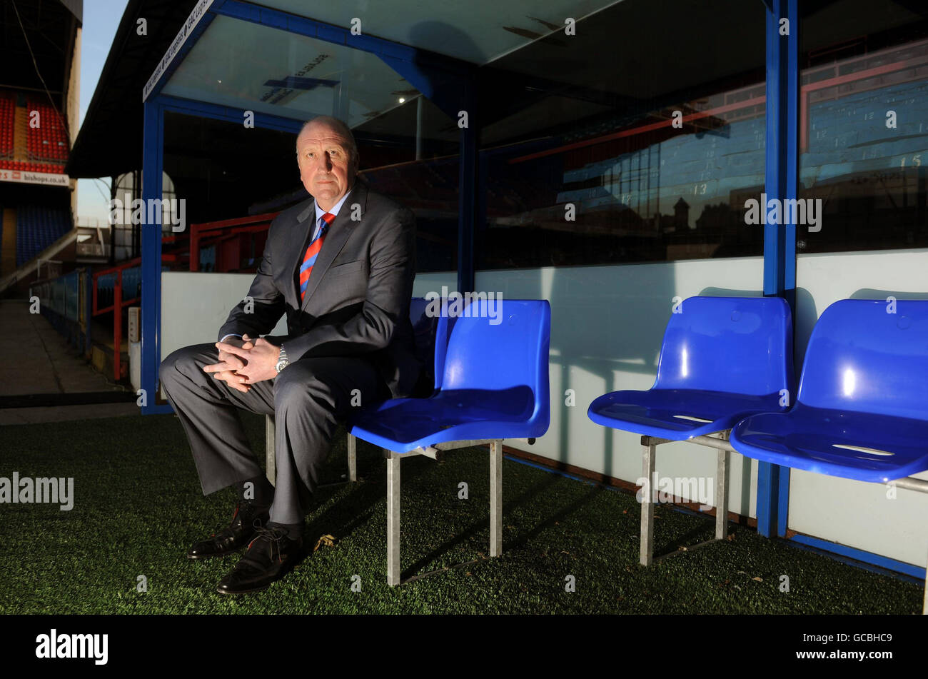 Football manager chair hi-res stock photography and images - Alamy