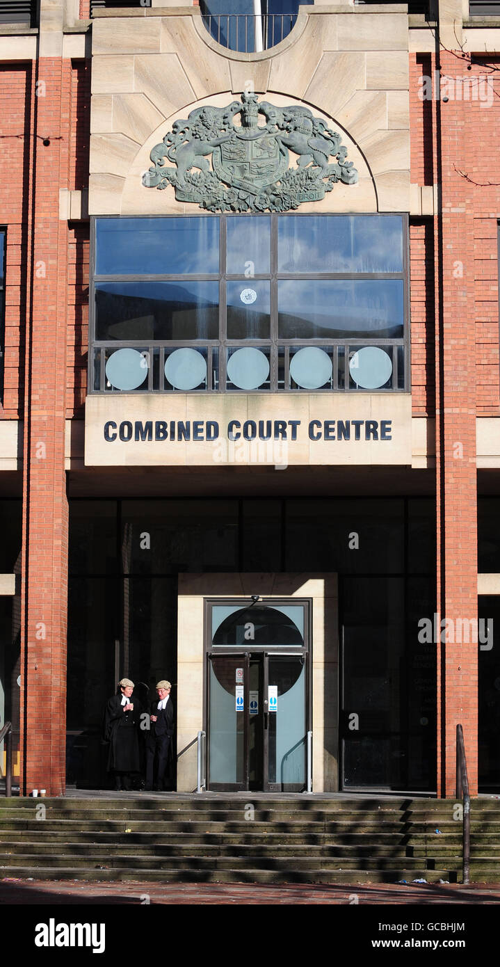 Combined court centre hull hi-res stock photography and images - Alamy