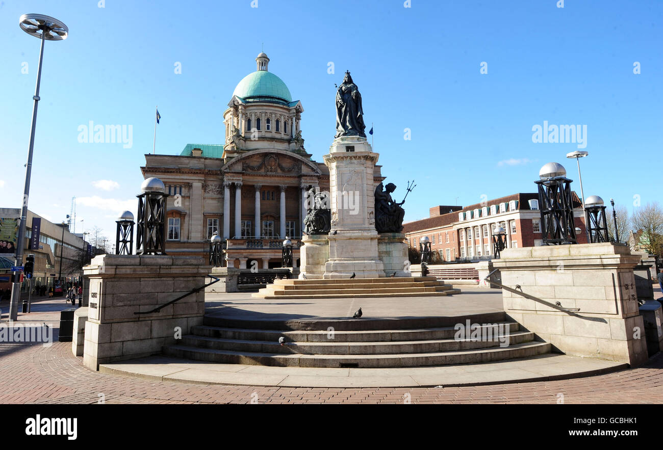 Hull city hall exterior hi-res stock photography and images - Alamy