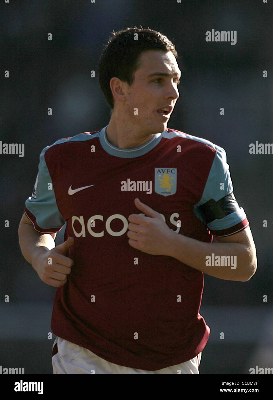 Soccer - FA Cup - Sixth Round - Reading v Aston Villa - Madejski ...