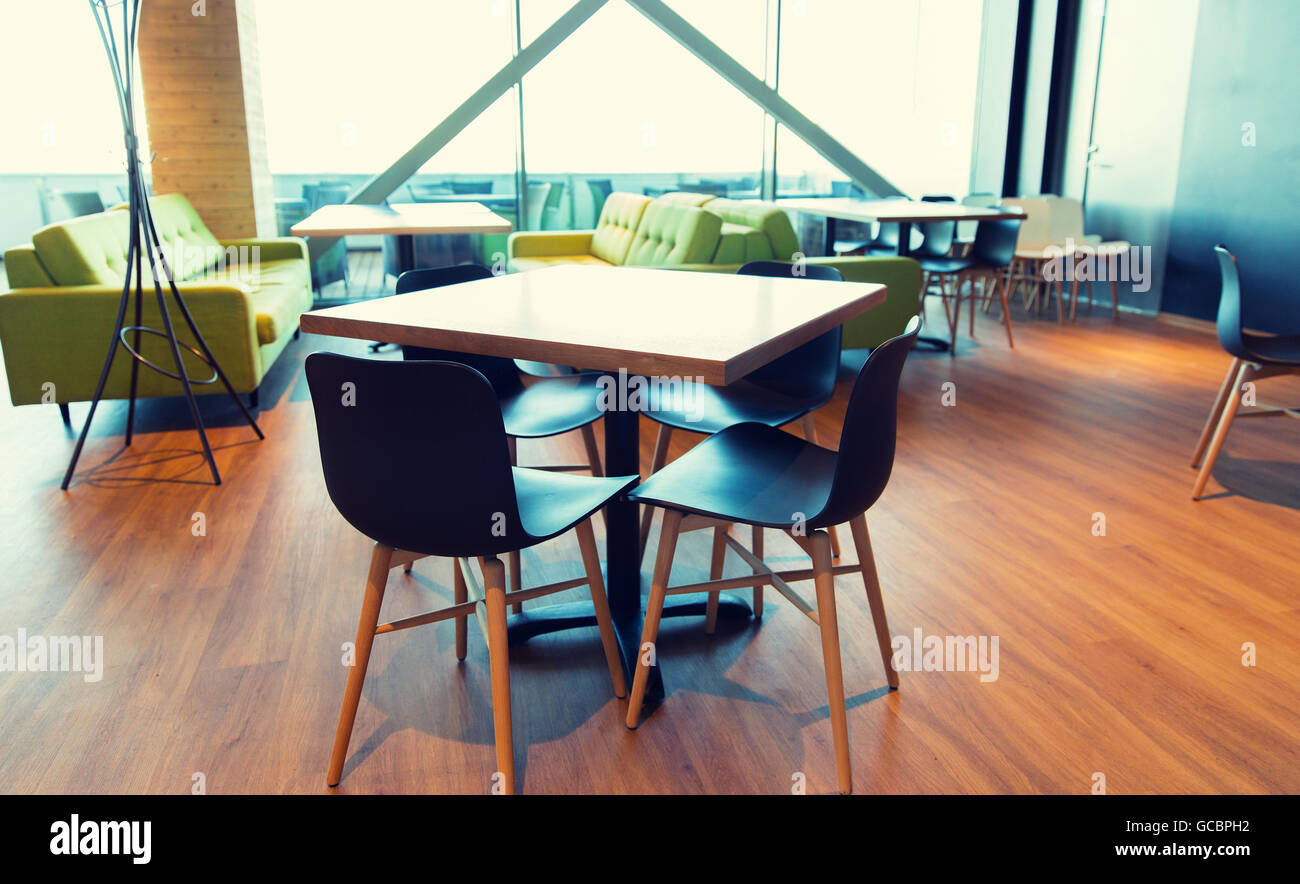 restaurant interior with table and chairs Stock Photo - Alamy