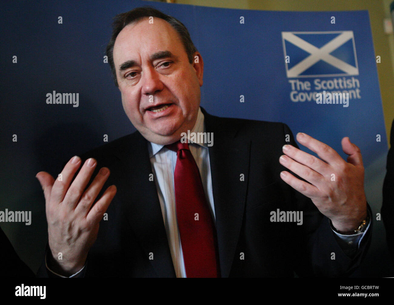 First Minister Alex Salmond hosts a media briefing in the Drawing Room ...