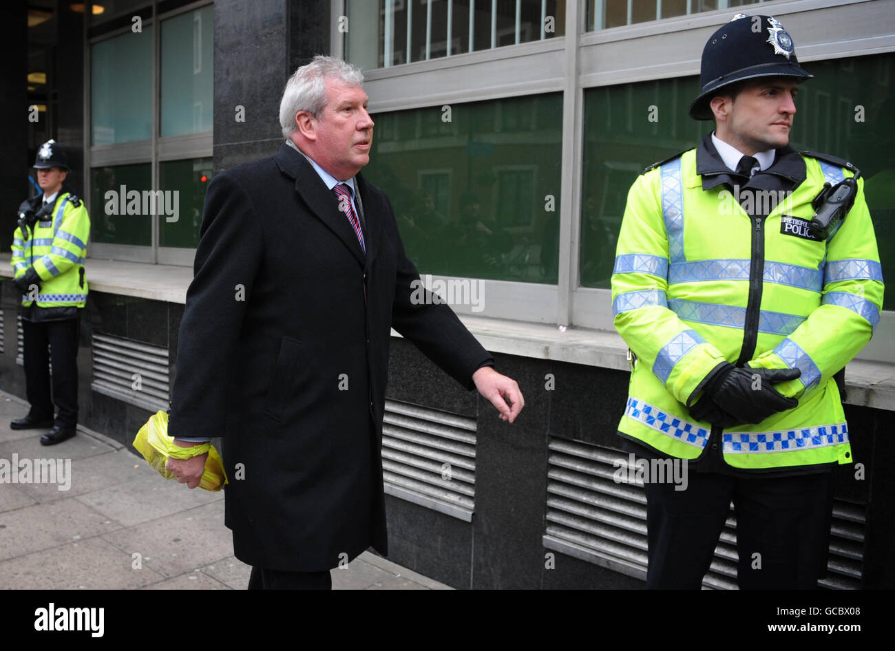 Mps and peer face court hi-res stock photography and images - Alamy