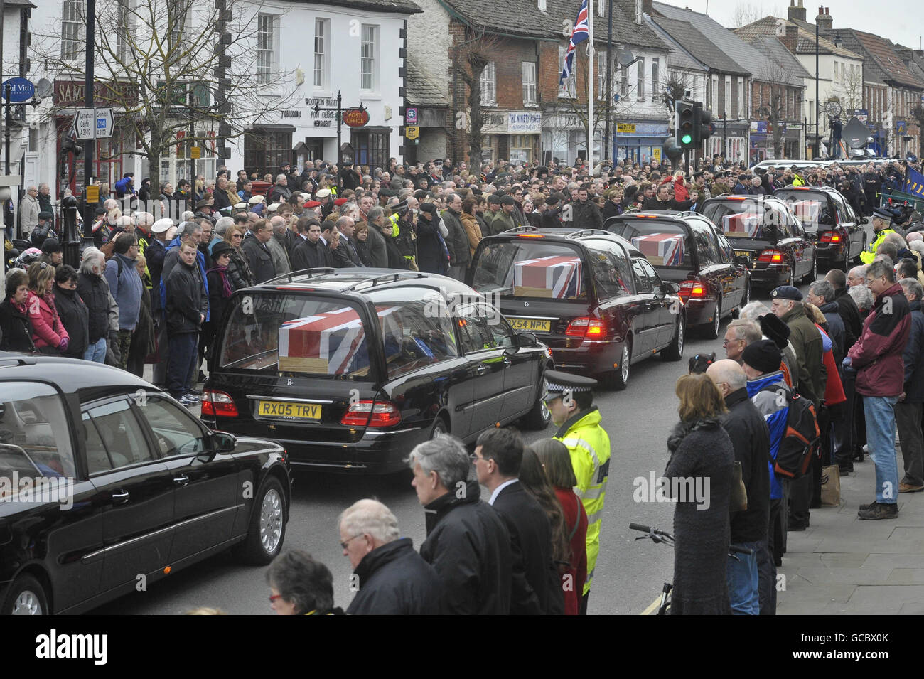 Defence repatriation general view gv people union jack flag hi-res ...