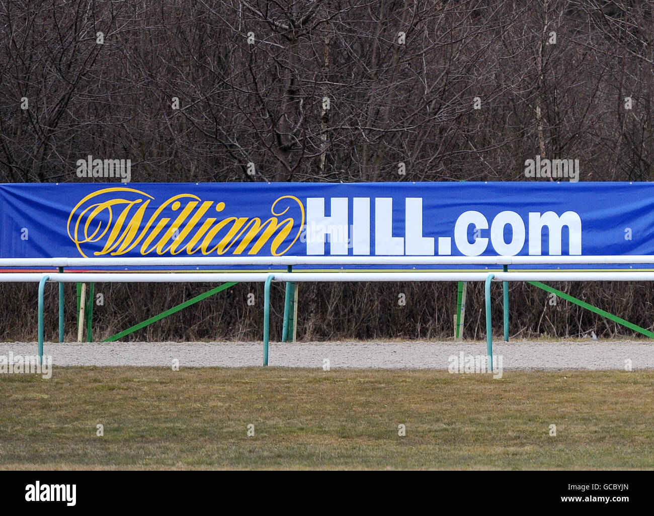 Horse racing races com william hill branding signage sponsor board hi ...