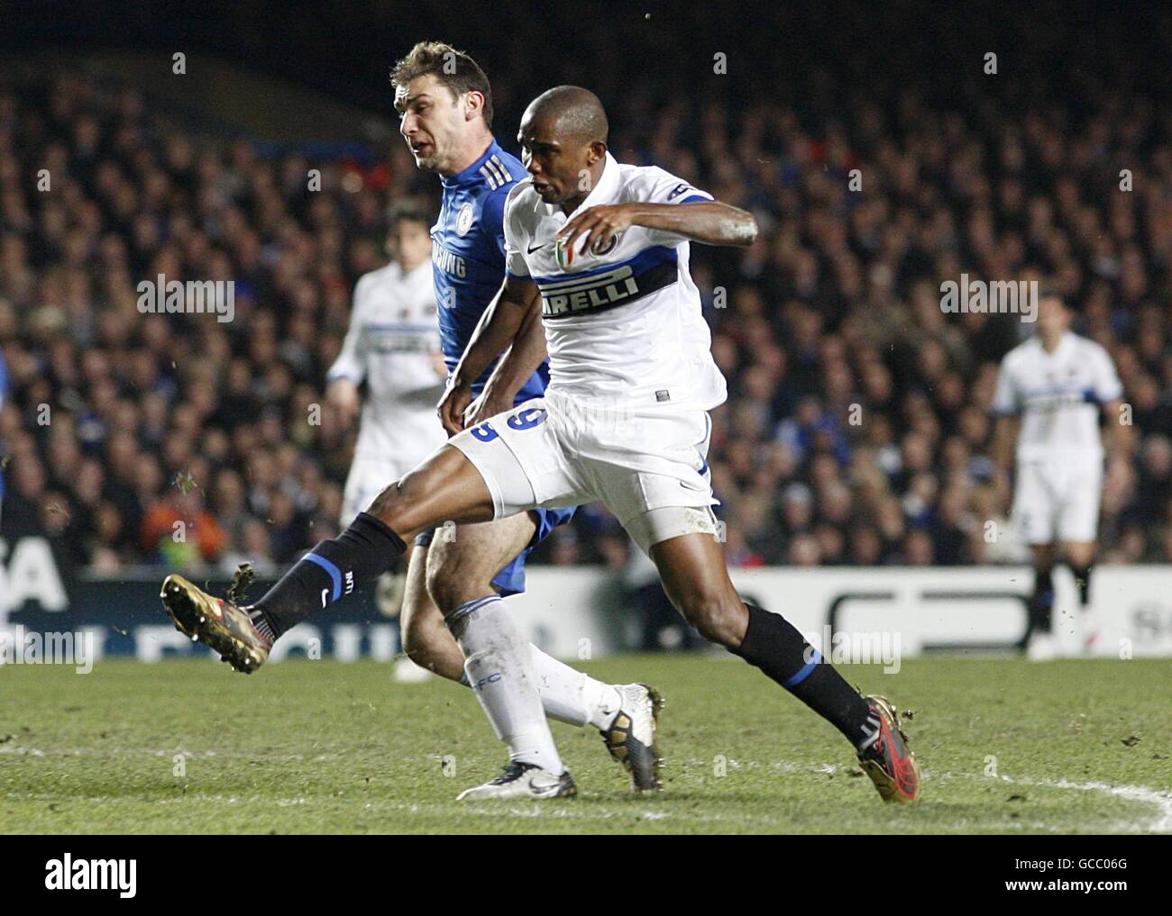 Soccer - UEFA Champions League - Round of 16 - Second Leg - Chelsea v ...