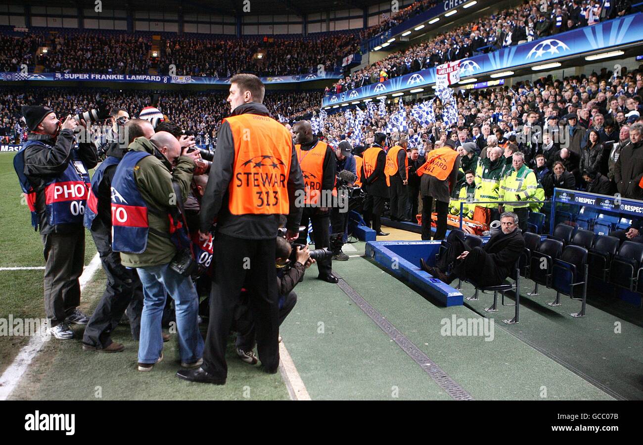 Soccer - UEFA Champions League - Round of 16 - Second Leg - Chelsea v ...
