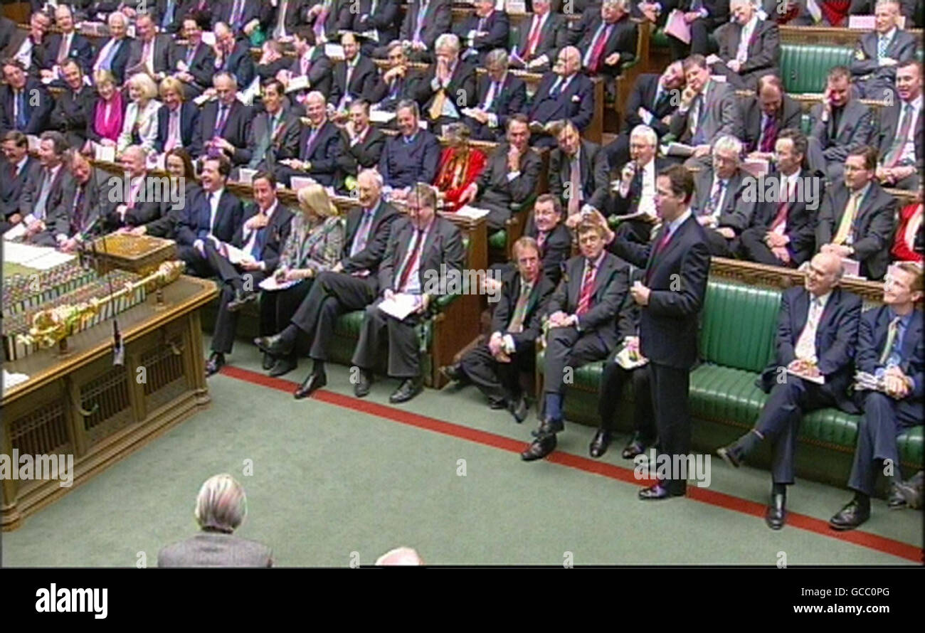 Mps during prime ministers questions in the house of commons hi-res ...