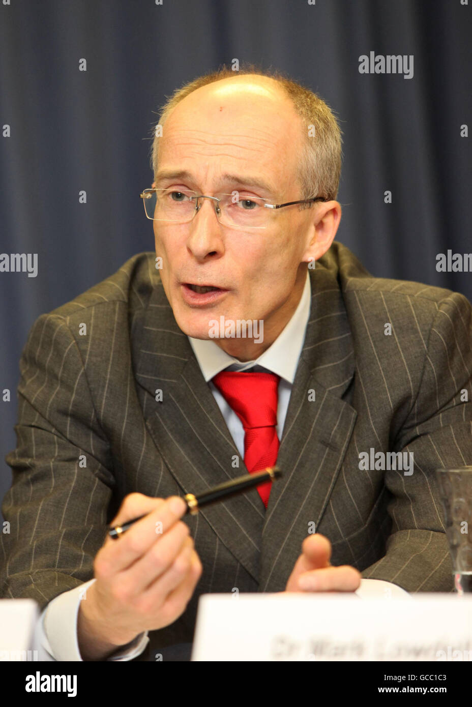 Trachea transplant operation Stock Photo - Alamy