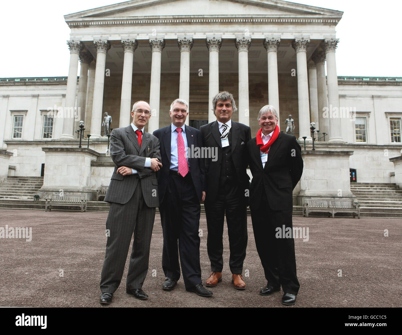 Doctor mark lowdell hi-res stock photography and images - Alamy