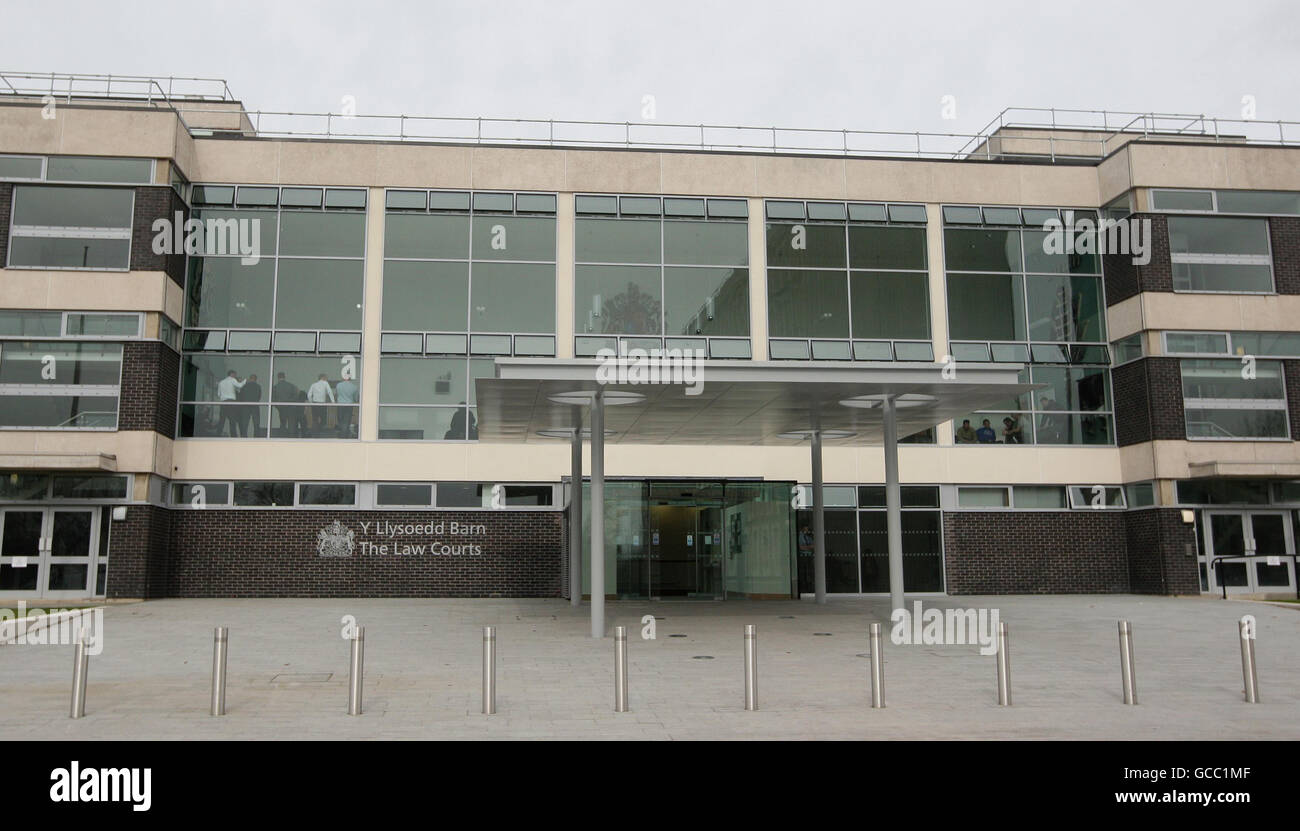 Mold crown court hi-res stock photography and images - Alamy