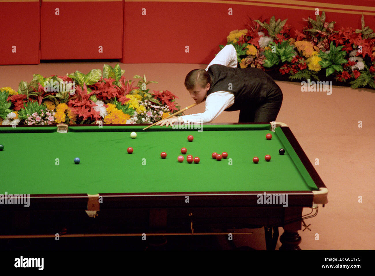 Snooker - Benson & Hedges - Neal Foulds. Neal Foulds Stock Photo - Alamy