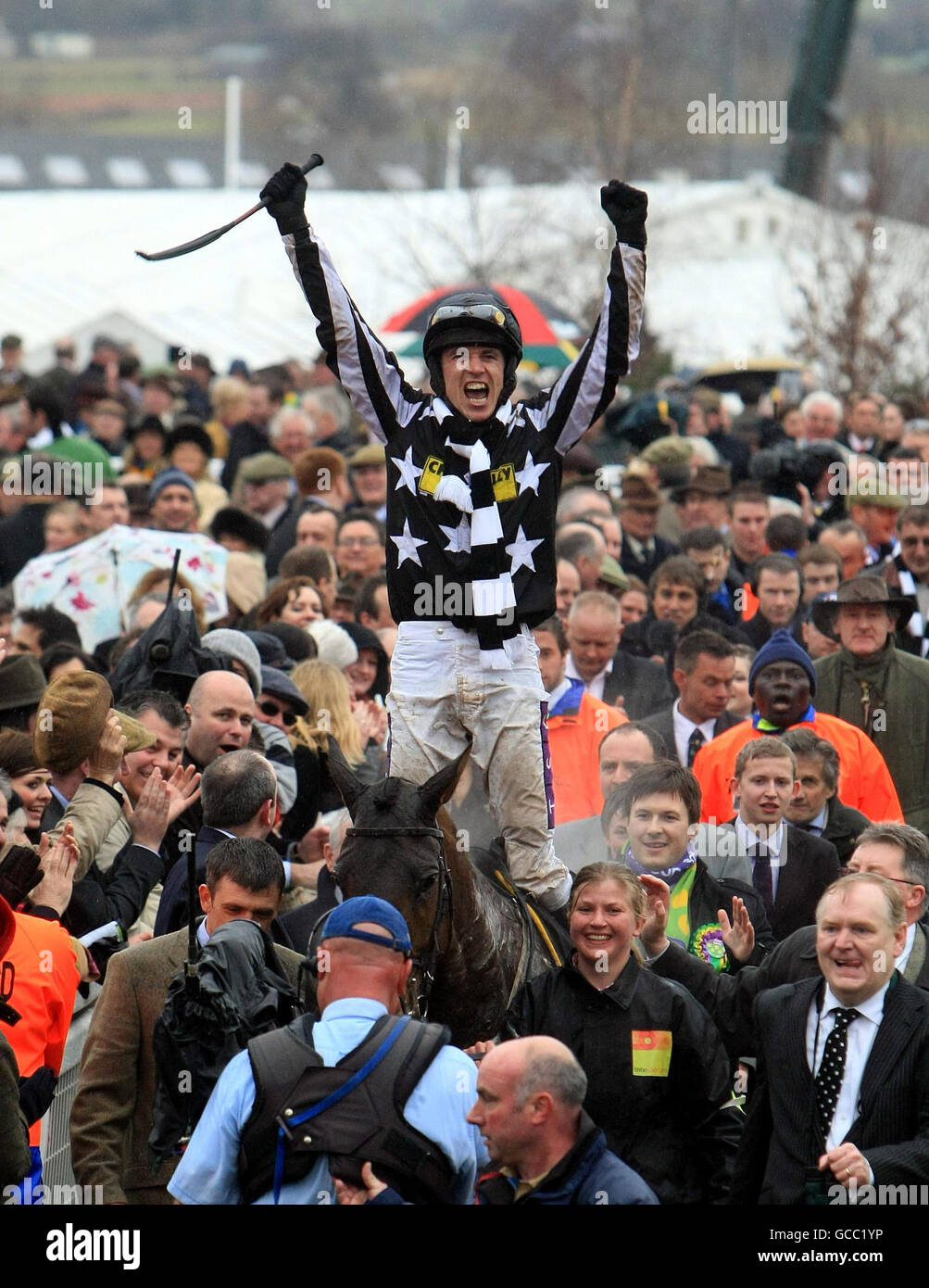 Horse Racing Crowd Cheer High Resolution Stock Photography and Images ...