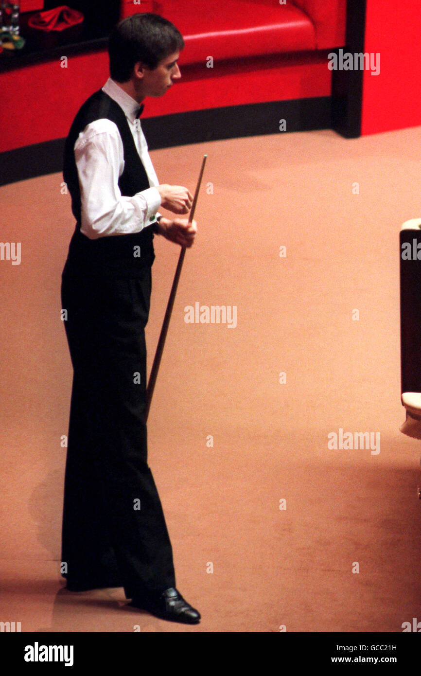 SNOOKER BENSON & HEDGES. NIGEL BOND Stock Photo - Alamy