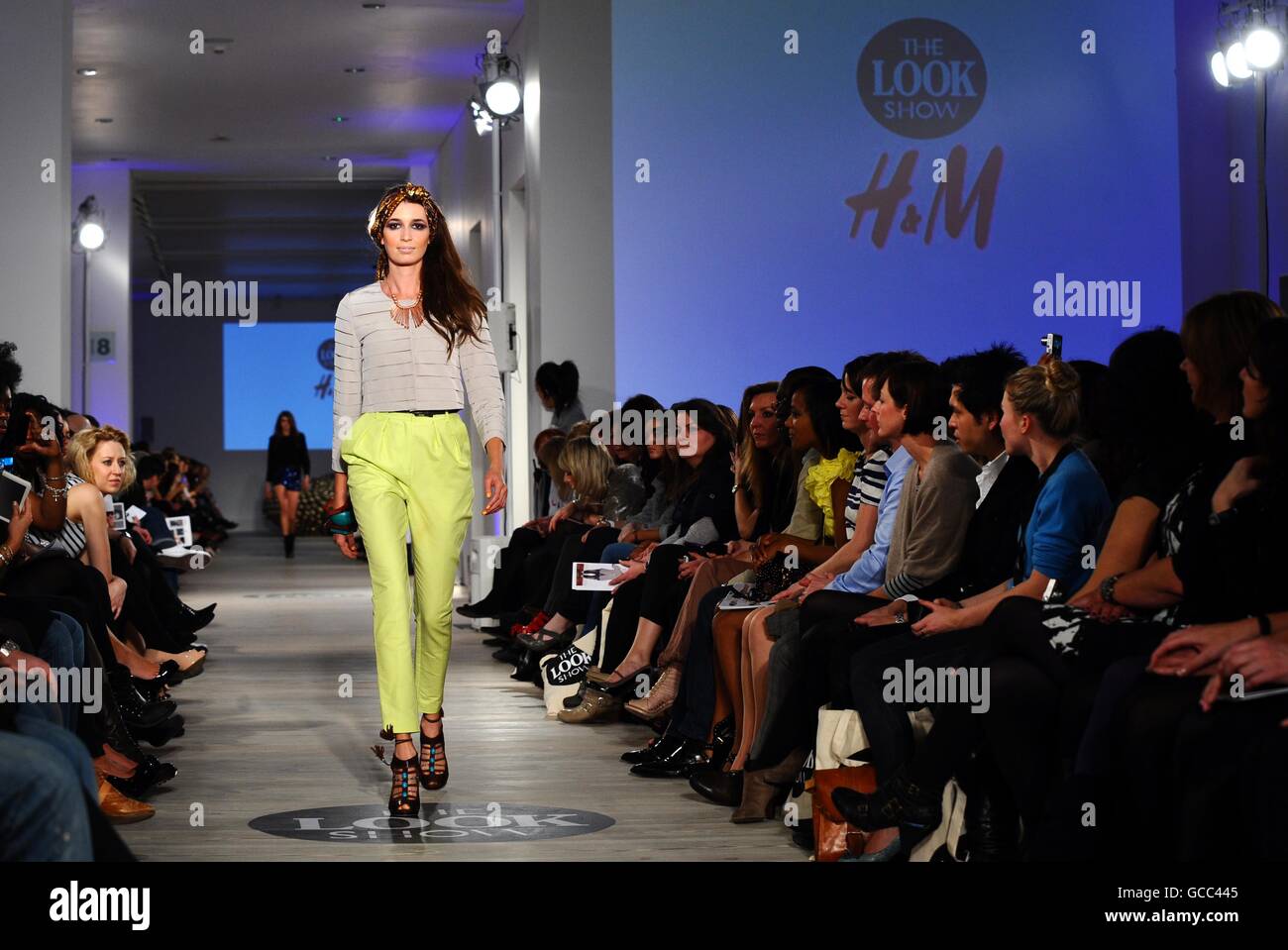Look Fashion Show Catwalk - London Fashion Week Stock Photo - Alamy