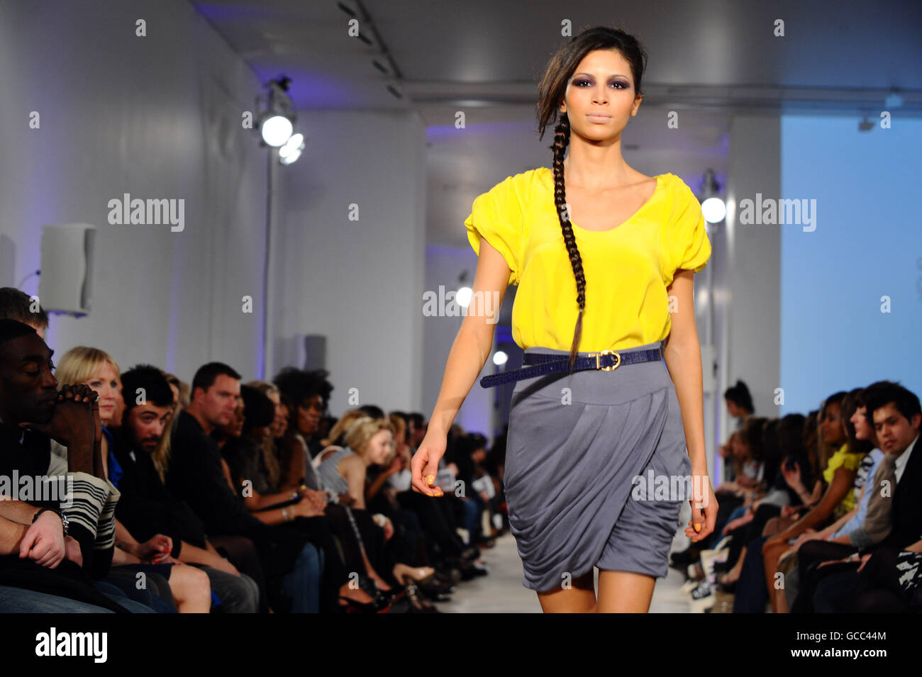 Look Fashion Show Catwalk - London Fashion Week Stock Photo - Alamy