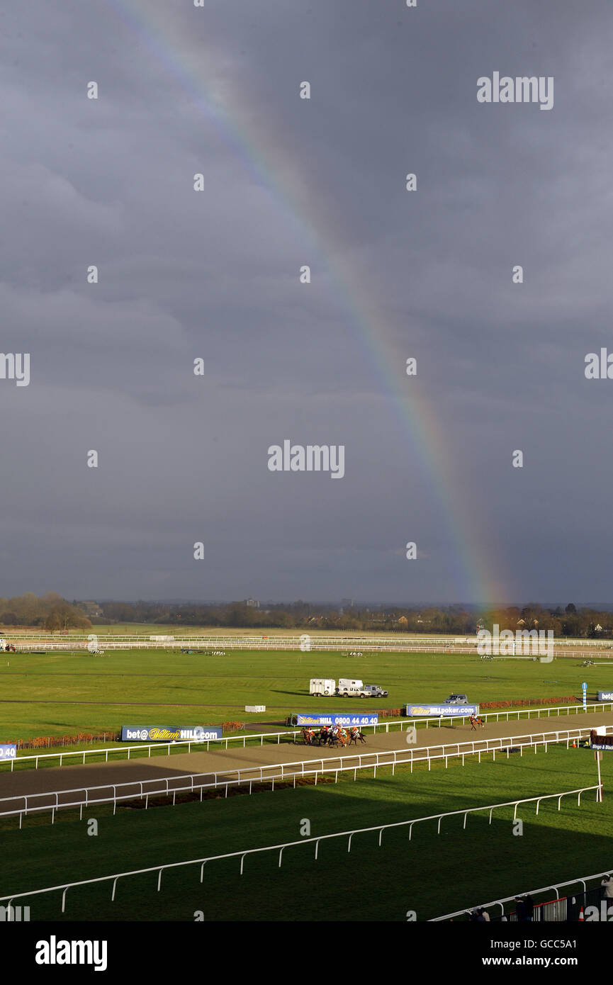 Horse Racing - Kempton Park Racecourse Stock Photo - Alamy